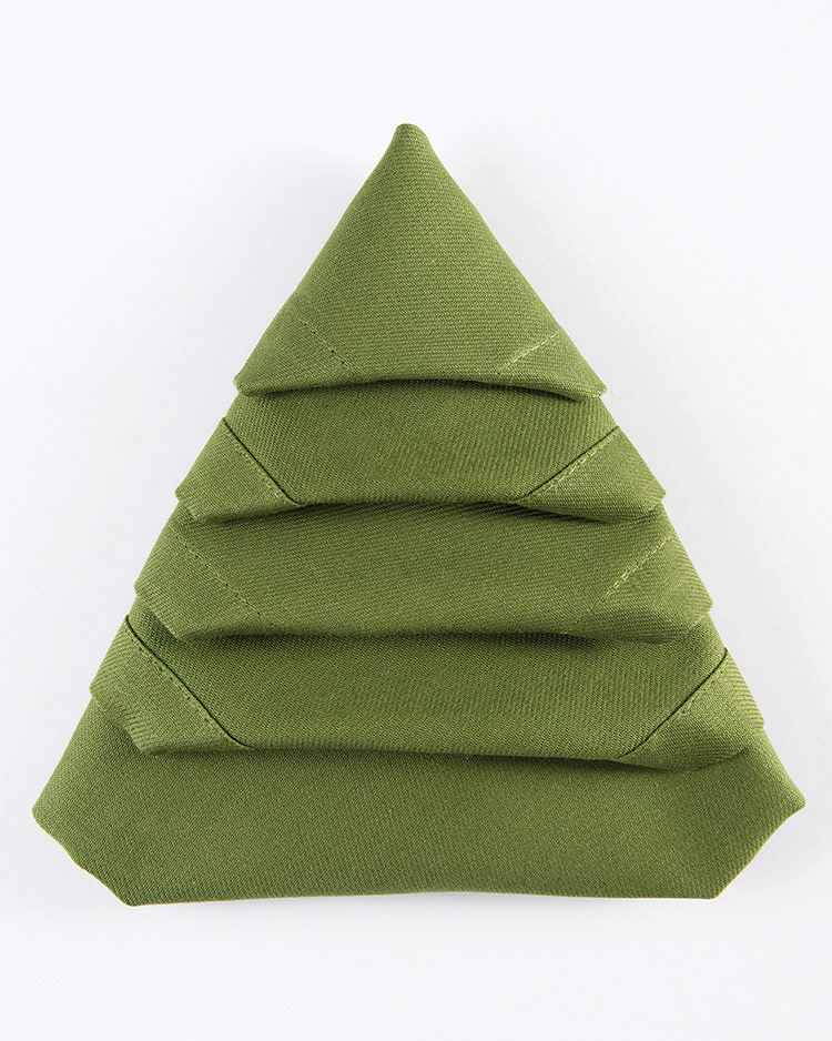 Easy Christmas Tree Napkin Fold Tutorial - Southern Lady Magazine
