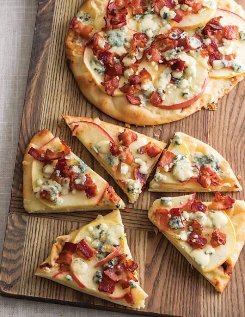 Apple, Blue Cheese, and Bacon Flatbreads - Southern Lady Magazine