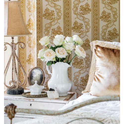 The Collected English Cottage - Southern Lady Magazine